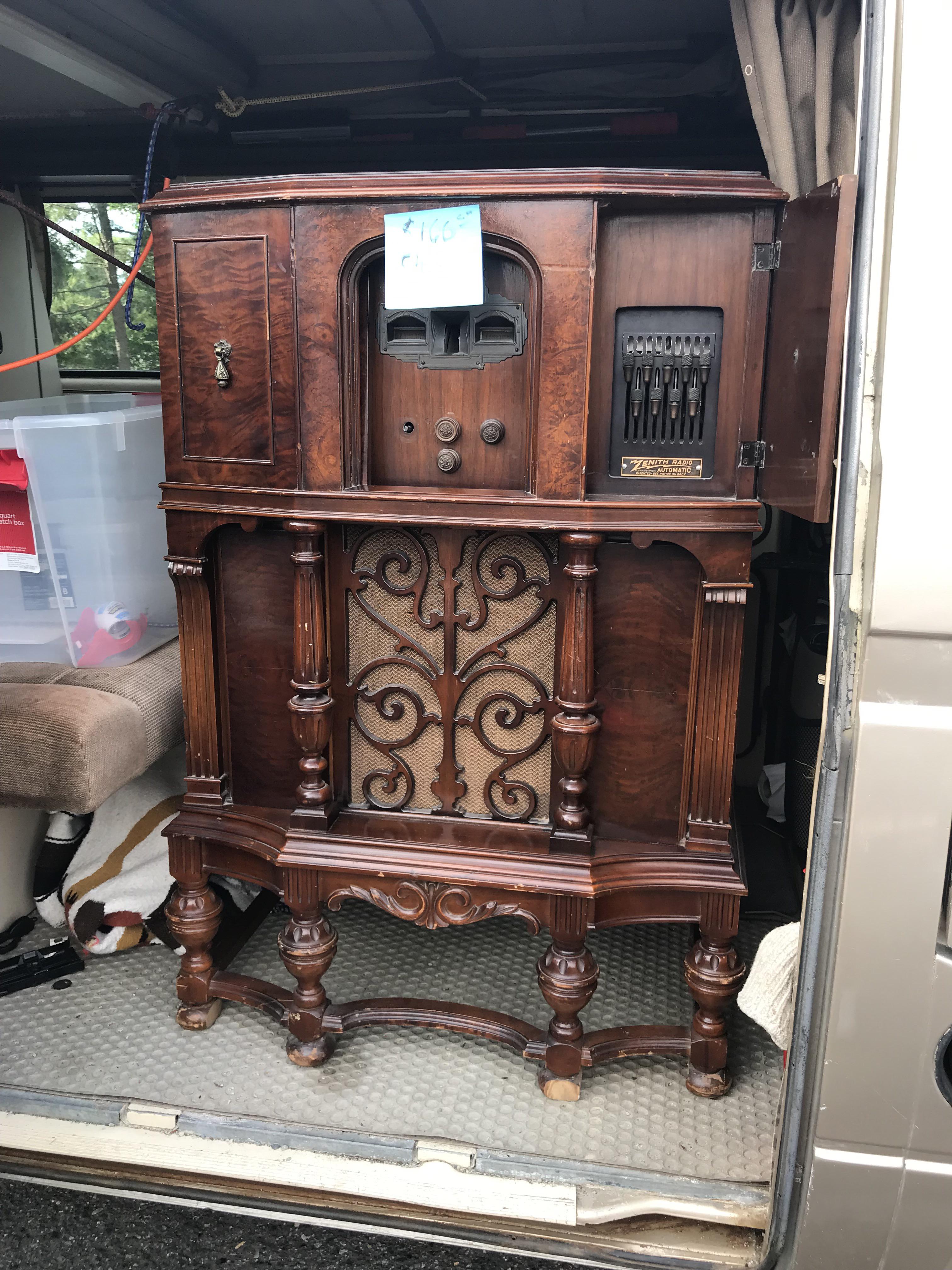 Radio swap meet score! | Scrolller