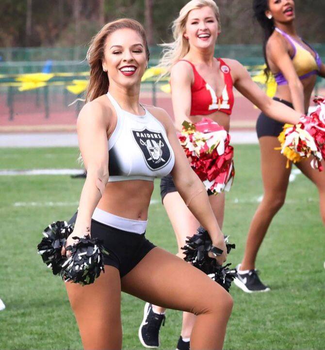 Raiders vs Chiefs | Scrolller