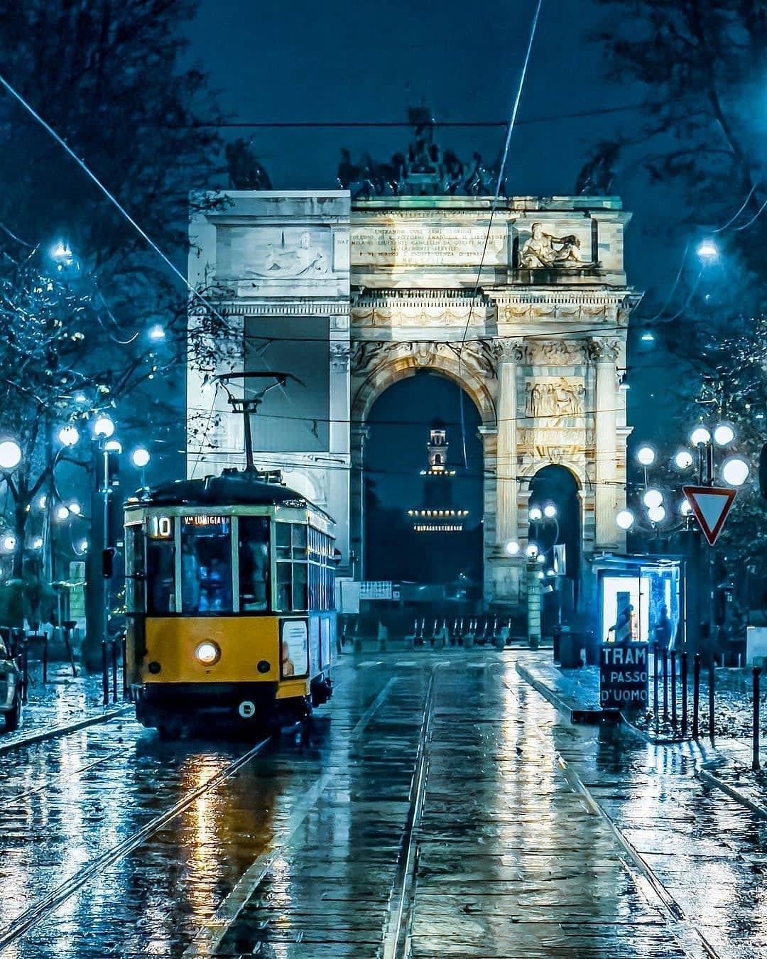 Rainy evening in Milan Italy | Scrolller