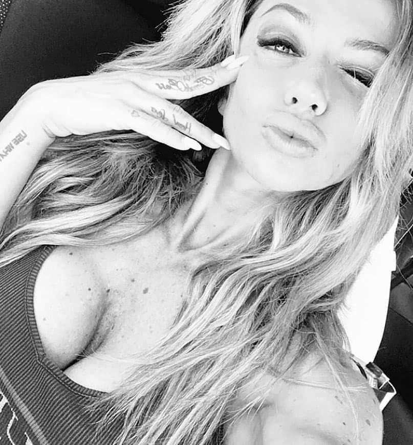 Raquel Henriques | Scrolller