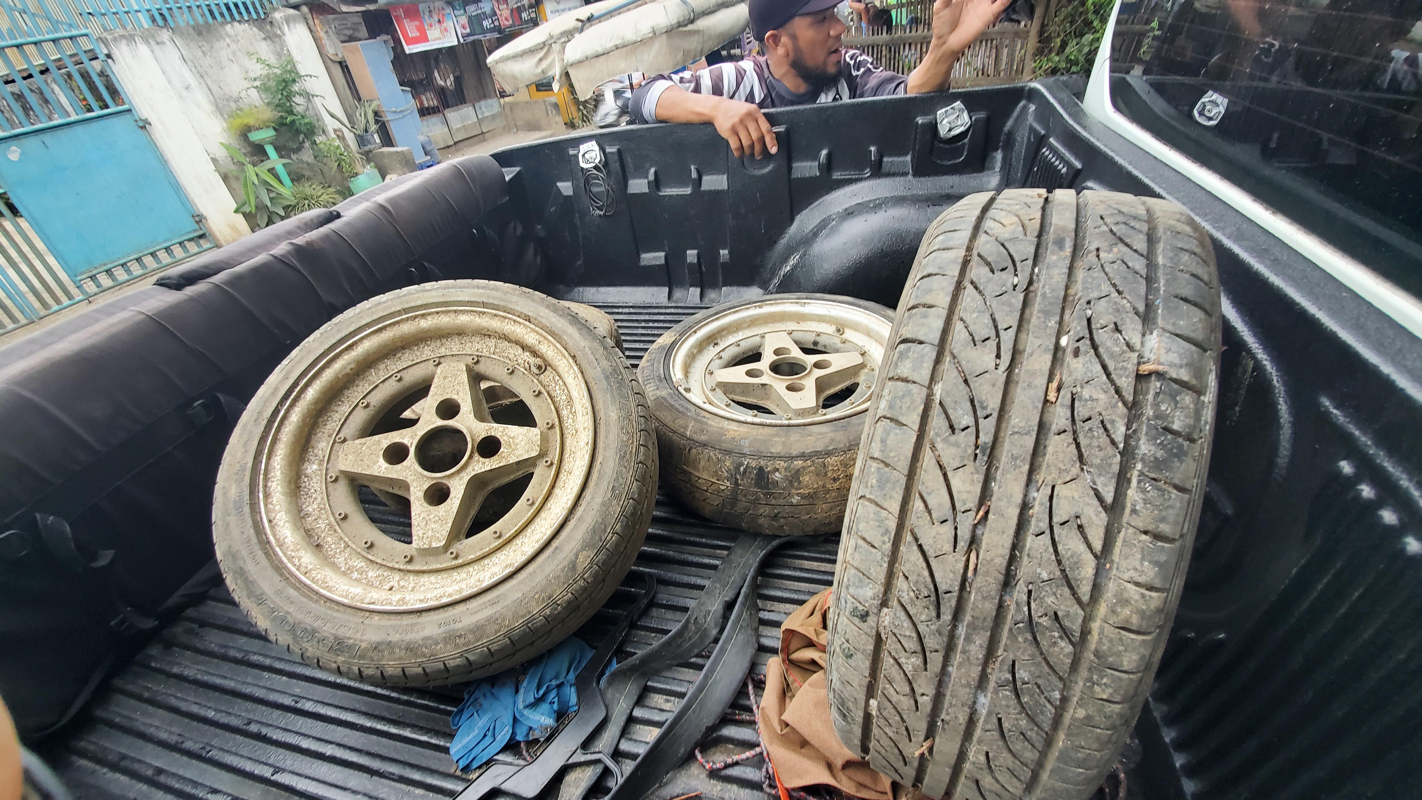 Rare find.. Classic Hyashi Racing command rims. | Scrolller