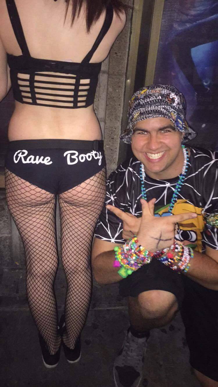 Rave booty | Scrolller