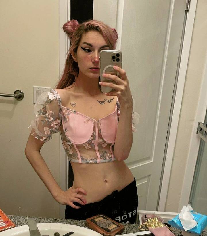 Busy Bee is so tight | Scrolller