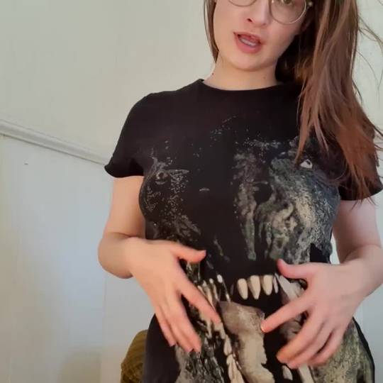 RAWR!! Who else is a fan of Jurassic Park? | Scrolller