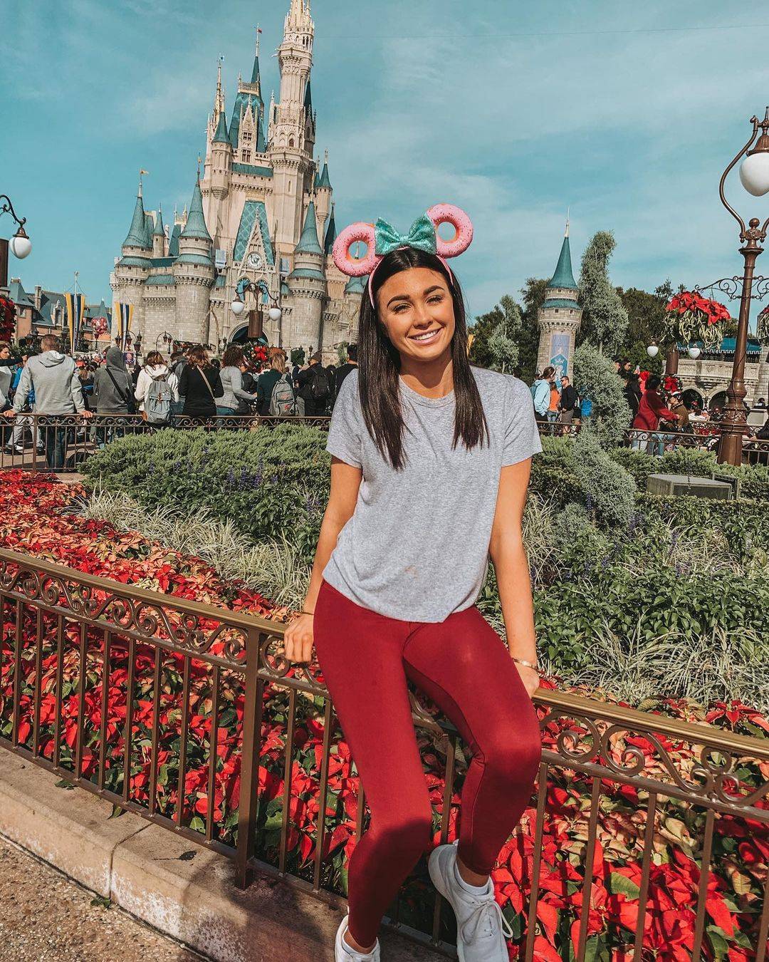 Ready to see Mickey | Scrolller