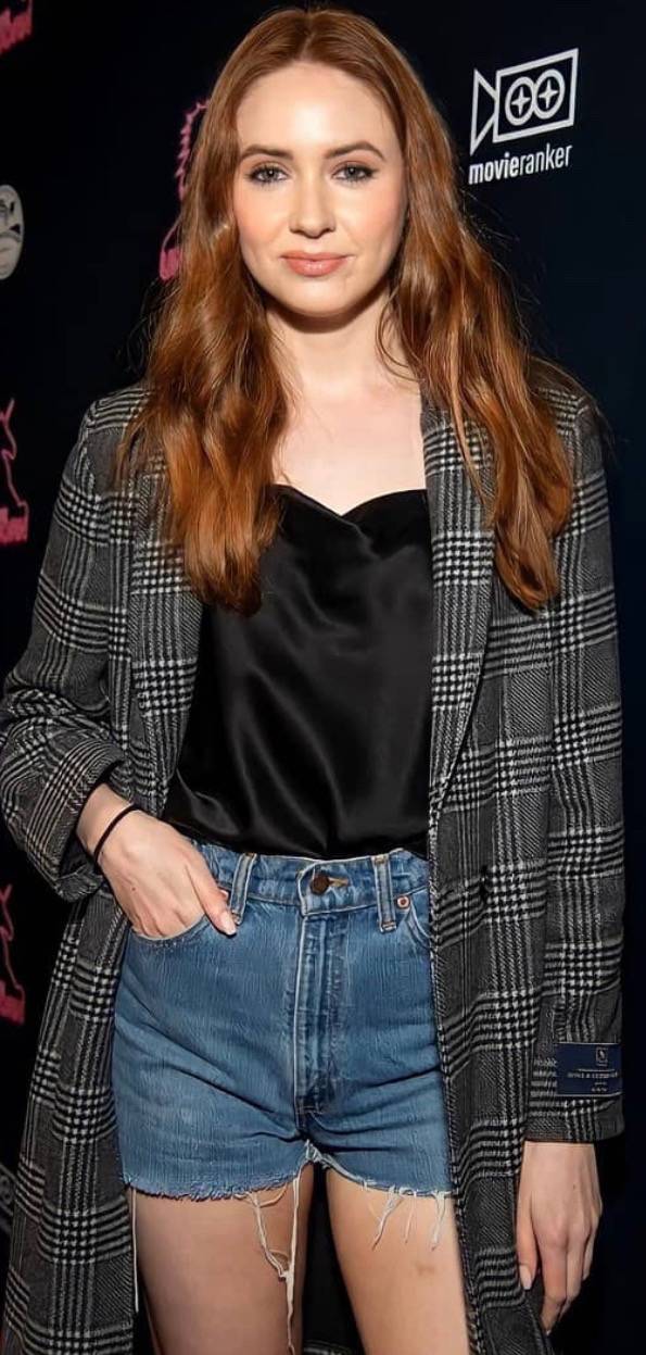 Ready to worship goddess | Scrolller