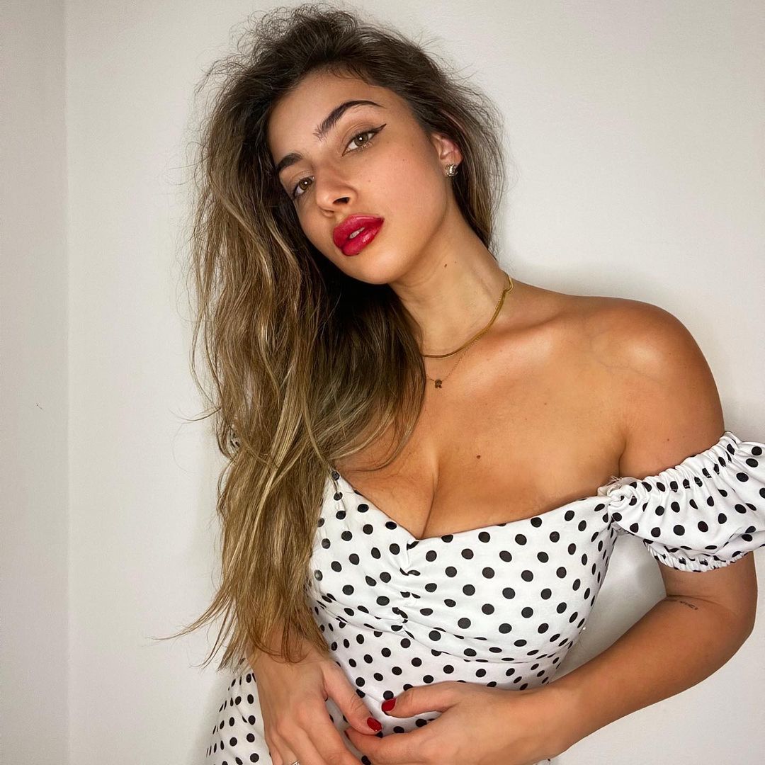 Rebecca Orlando | Scrolller