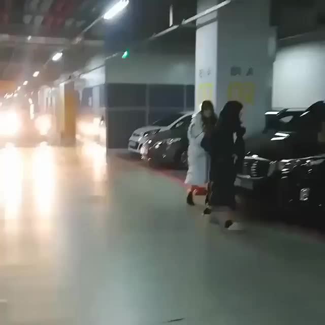 Receiving a gift from fans! | Scrolller