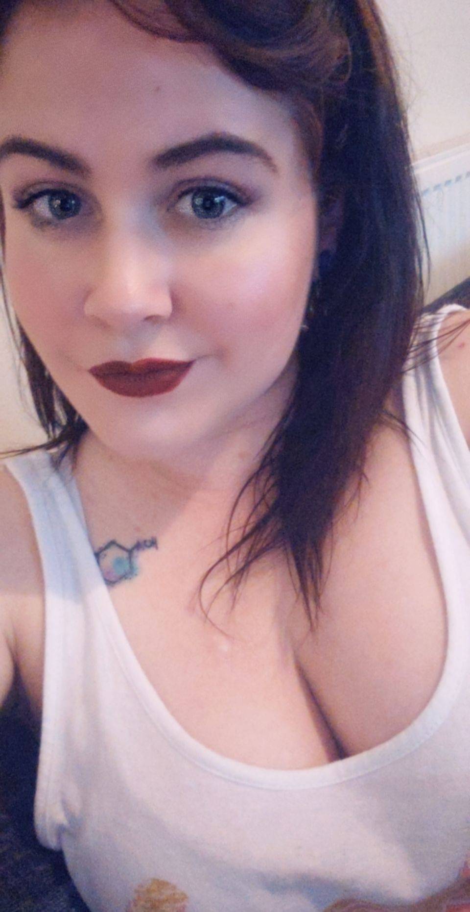 Recovering from a heavy night of drinking, but feeling pretty damn good today! Happy Easter Bank ...