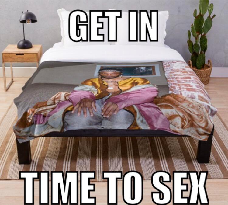 red bubble is mad | Scrolller