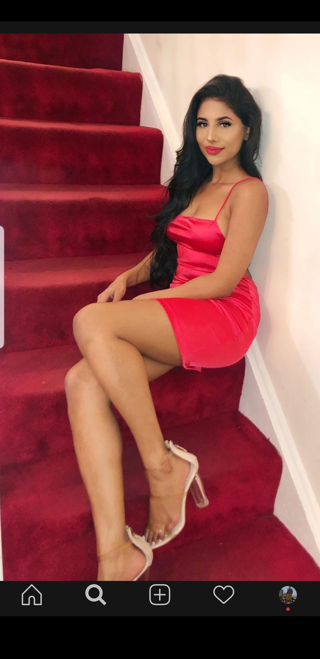 Red carpet | Scrolller