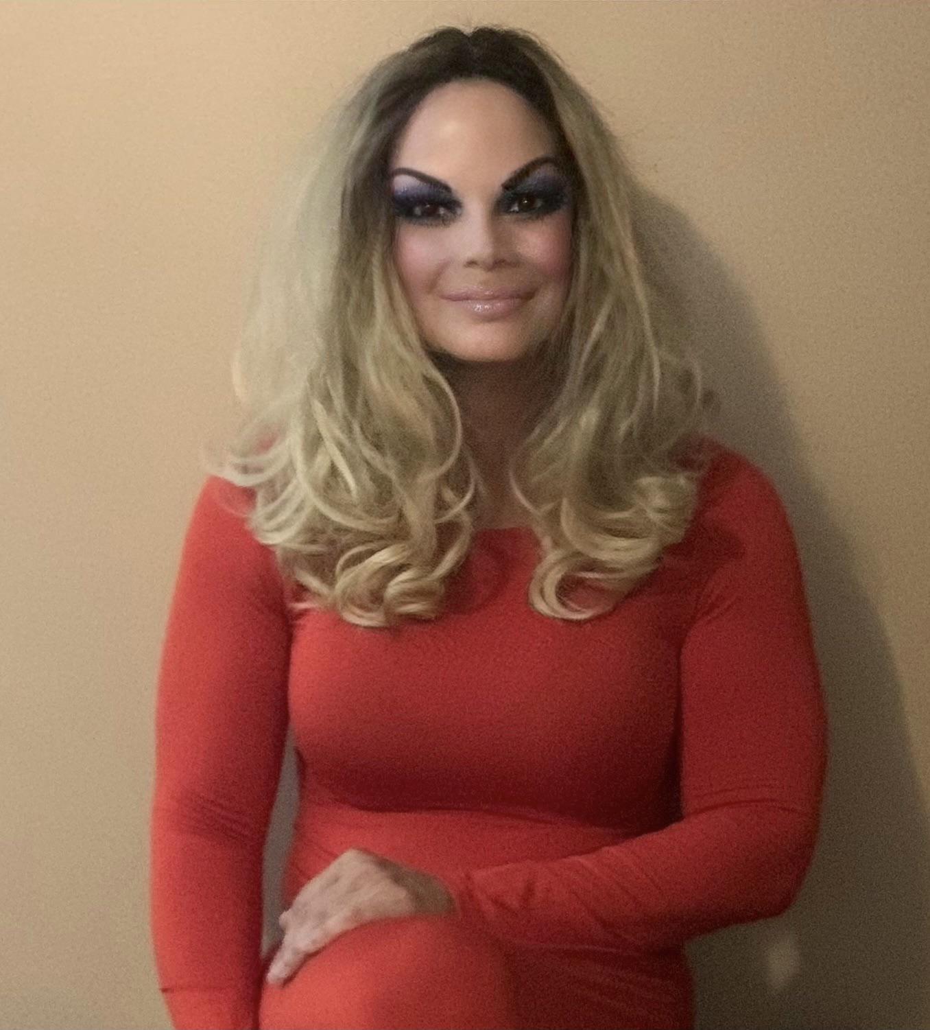 Red Dress Scrolller