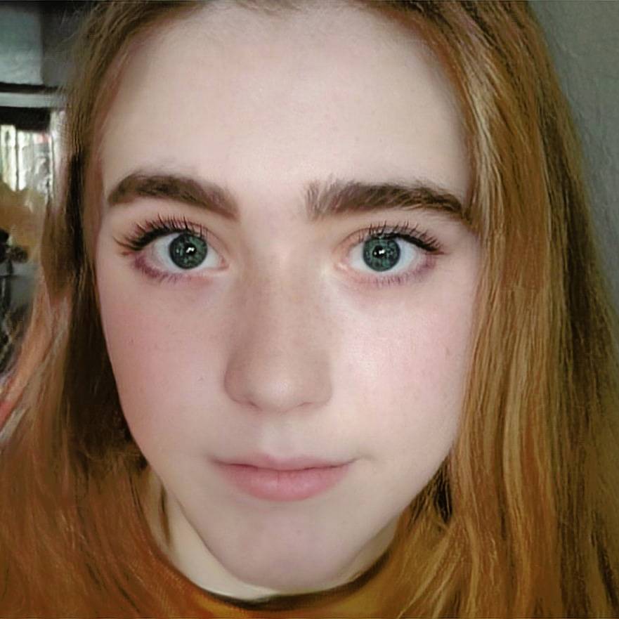 Red hair, green eyes and freckles... how typical | Scrolller