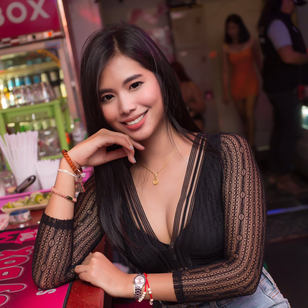 Red Hot - In At Nightwish Bar , Soi 6 , Pattaya , Thailand | Scrolller