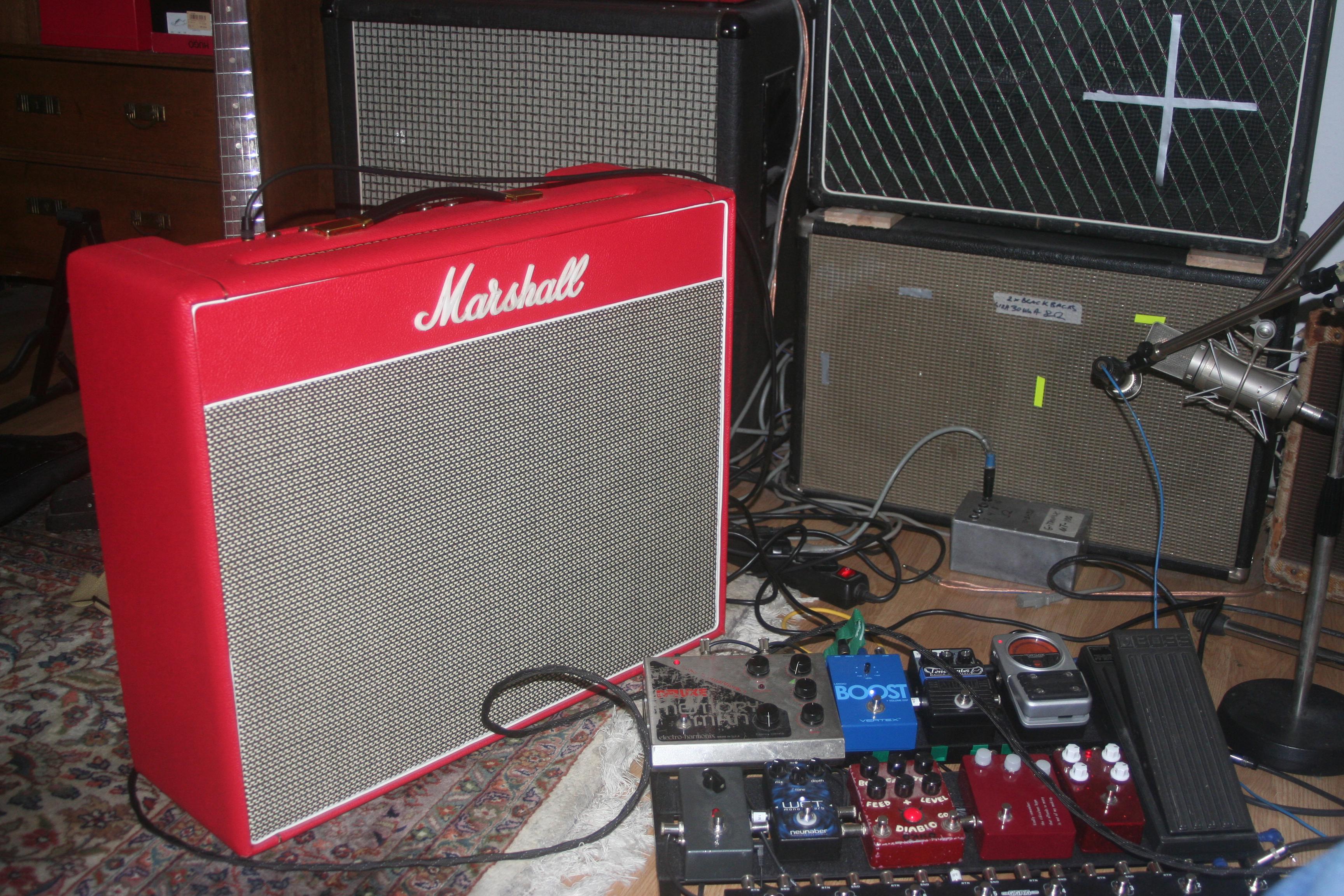 Red Marshall Bluesbreaker | Scrolller