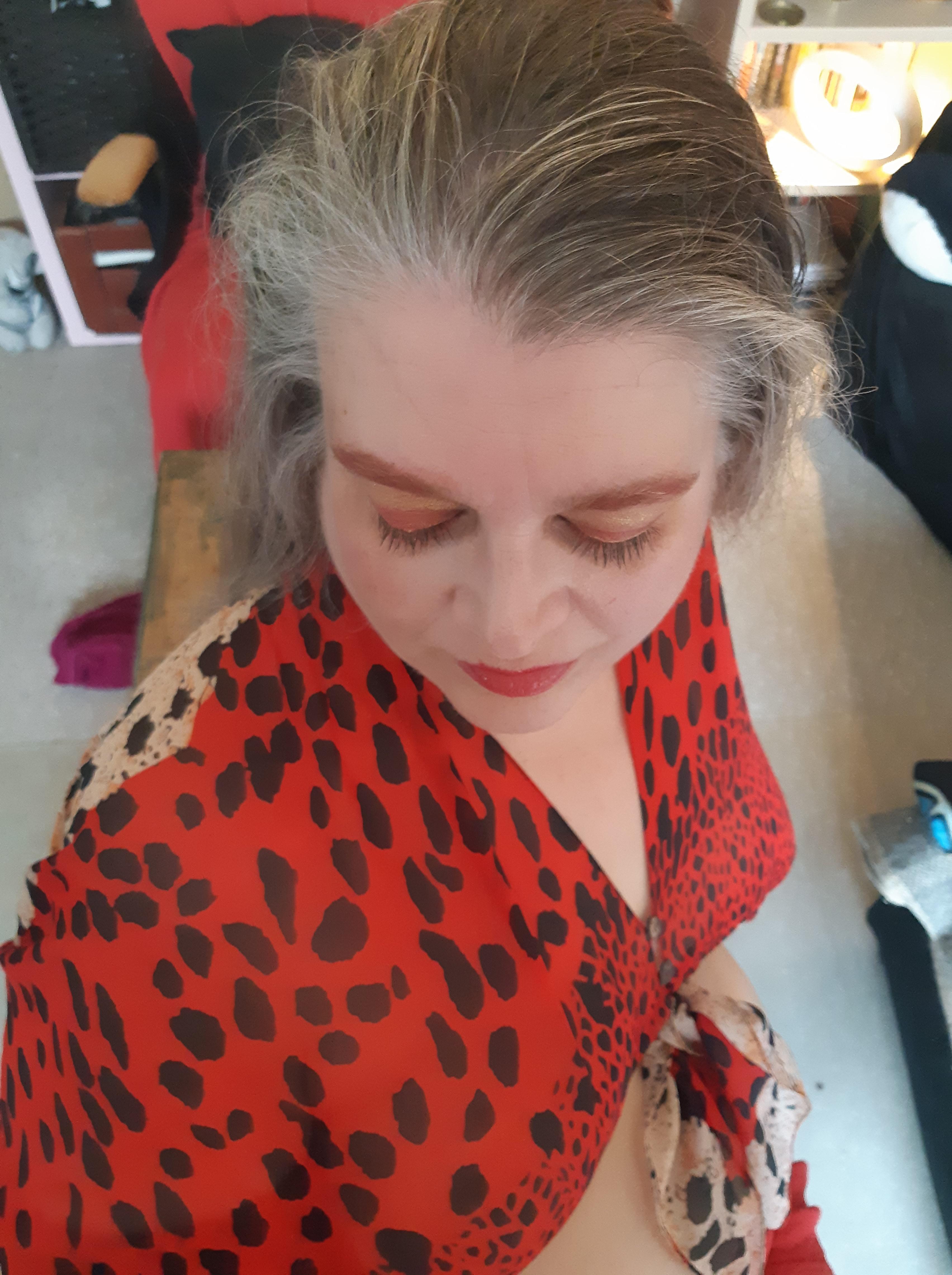 Red or dead 😜🌹 | Scrolller