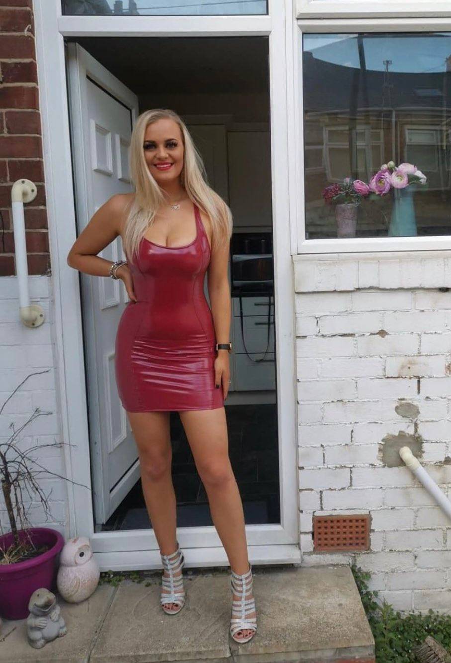 Red shiny dress | Scrolller