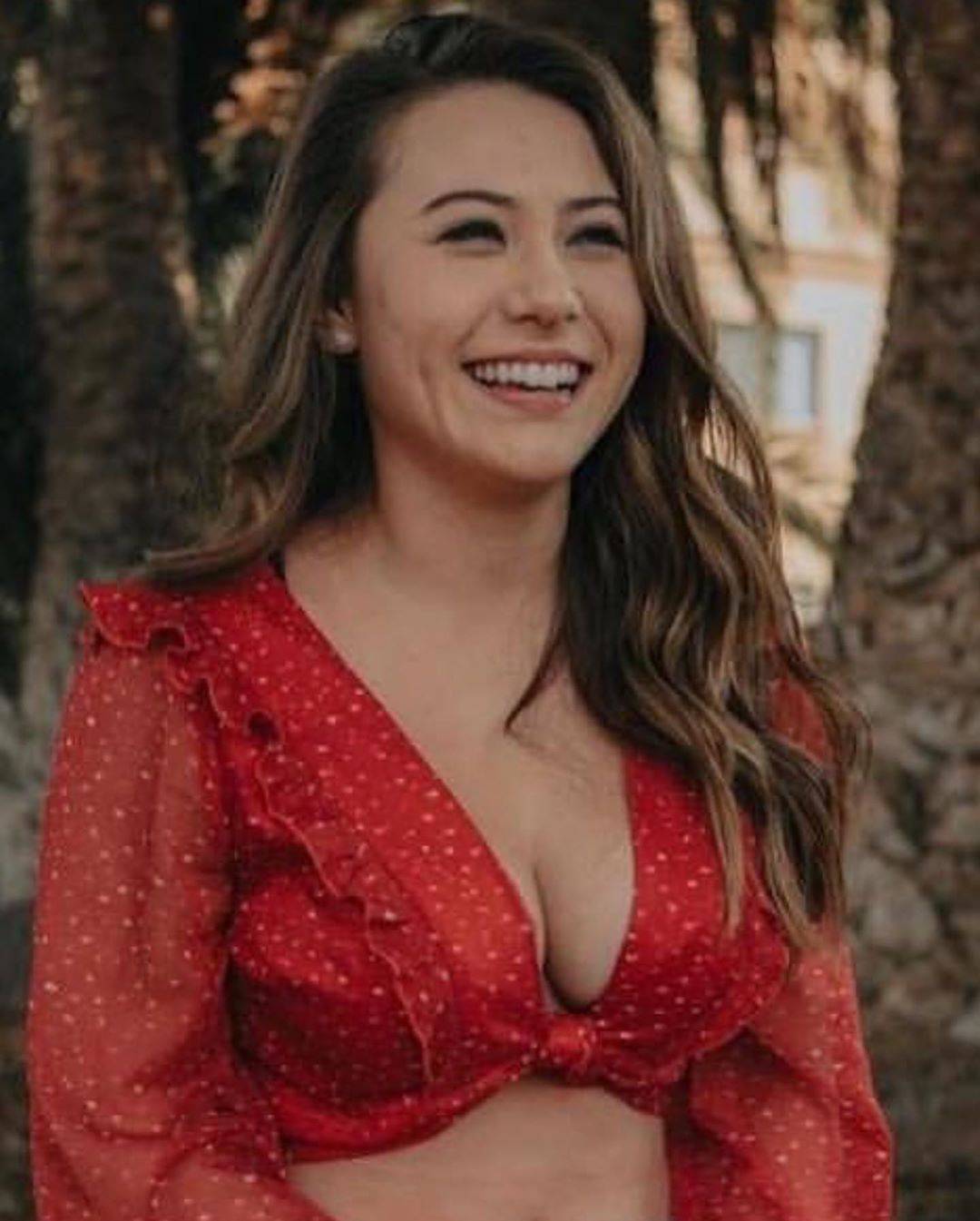 Red Sparkles | Scrolller