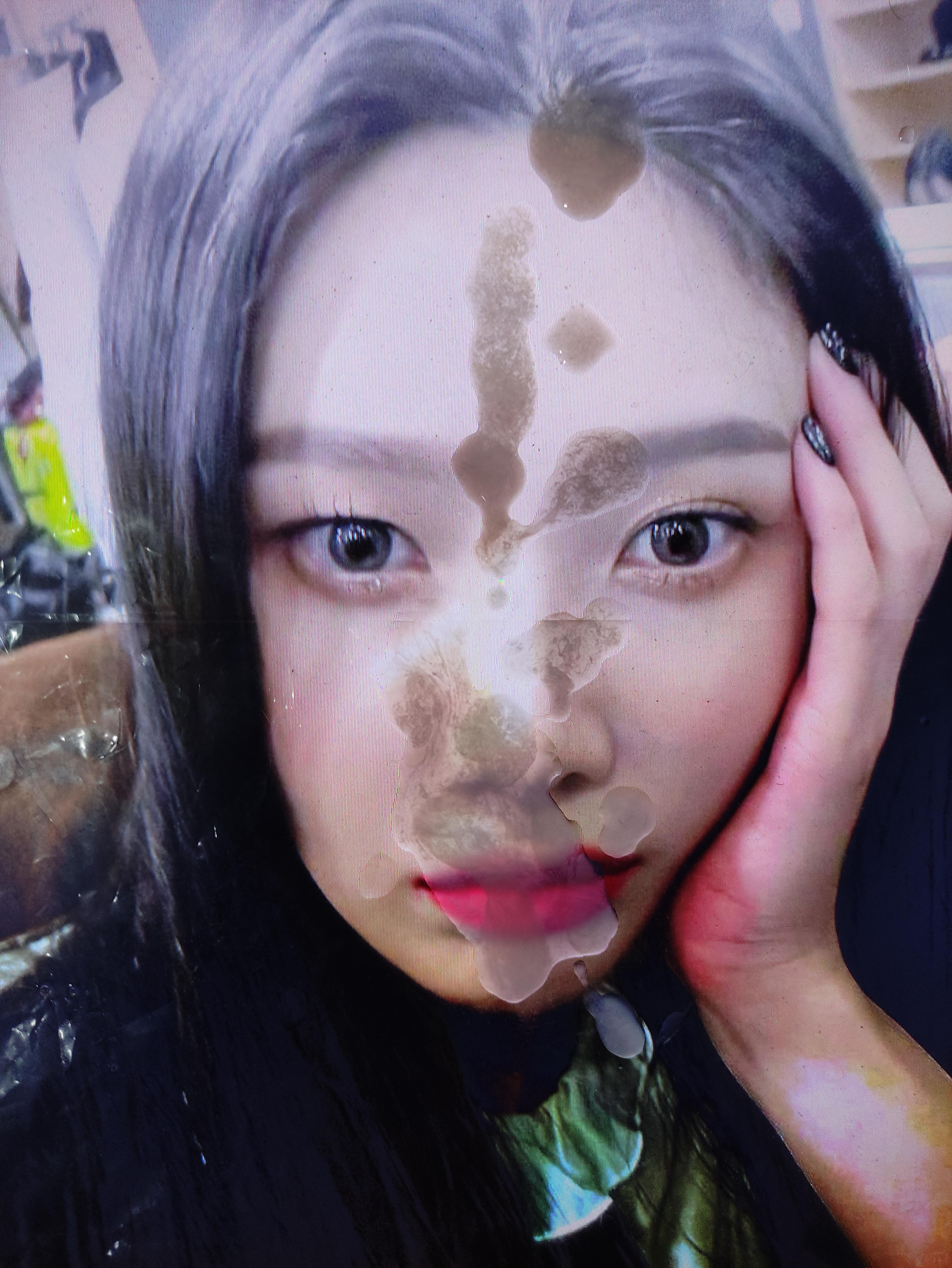 Joy red velvet | Scrolller