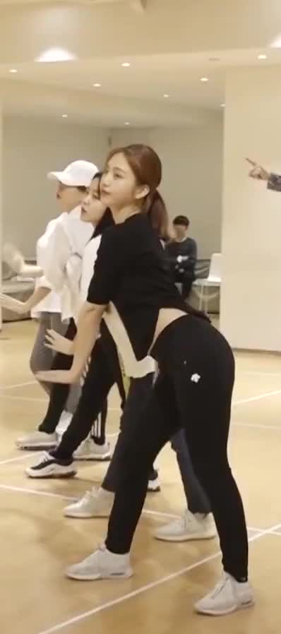 Red Velvet Joy Sexy Moves | Scrolller