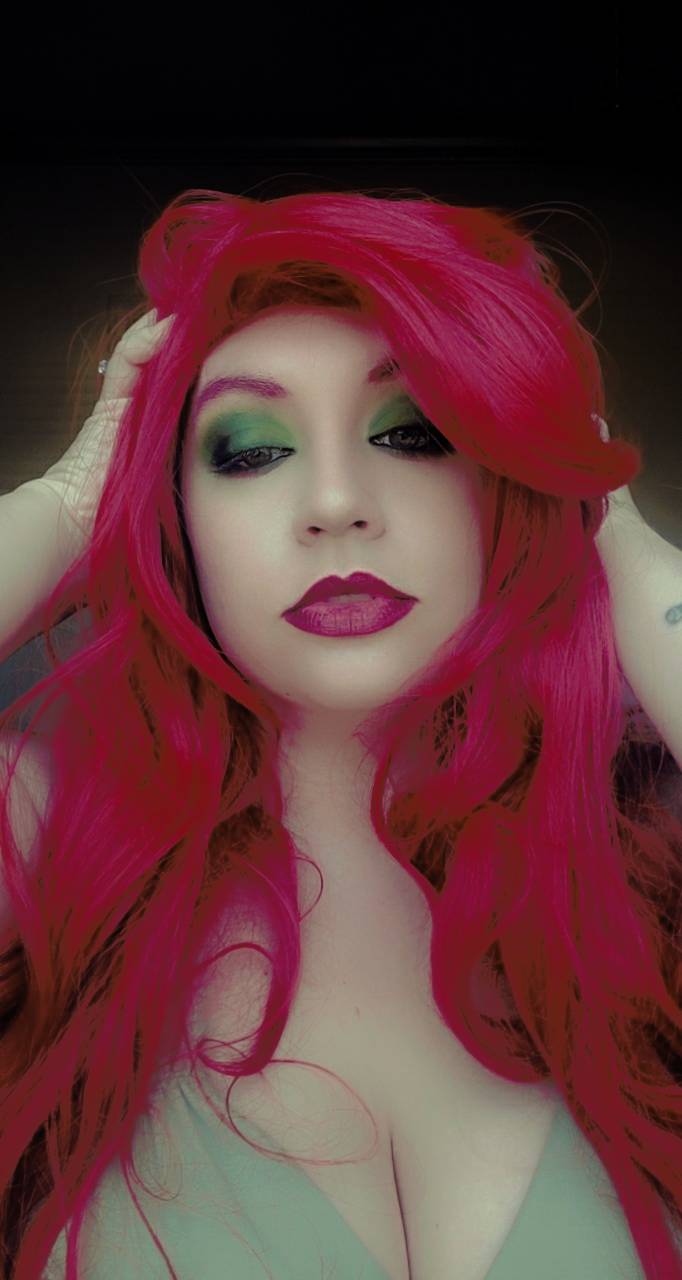 Regina Graves as Poison Ivy | Scrolller
