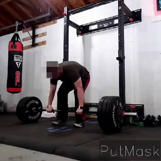Relaxing set of 315x10 deadlift | Scrolller