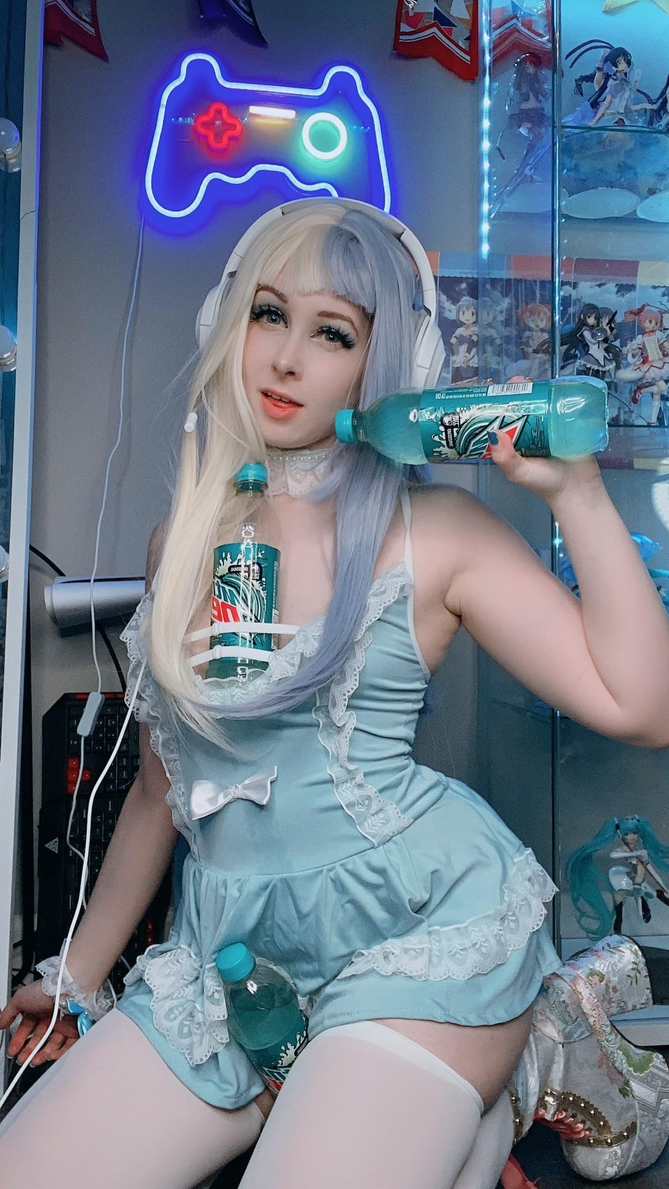 Remember to fill up on the dew💦 | Scrolller