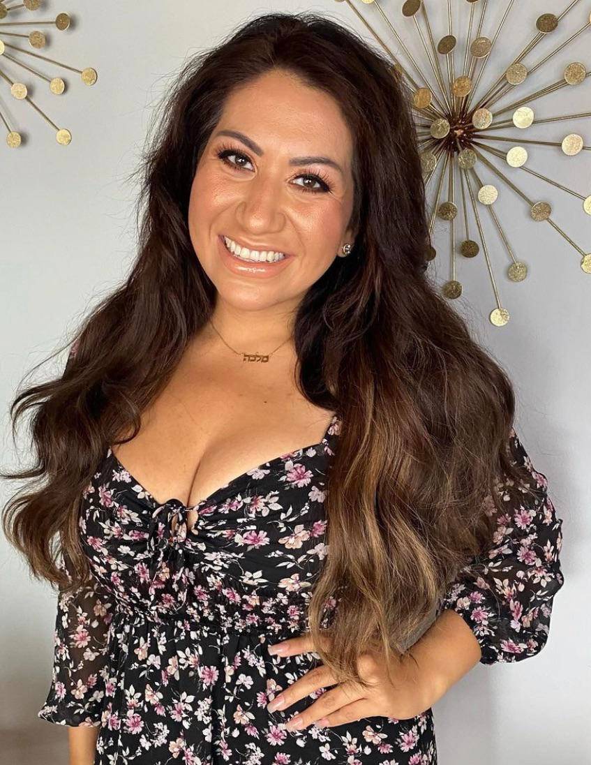 Rep. Alma Hernandez superb tits | Scrolller