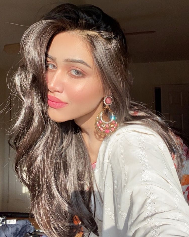 Rimsha Azhar is on another hotness level | Scrolller