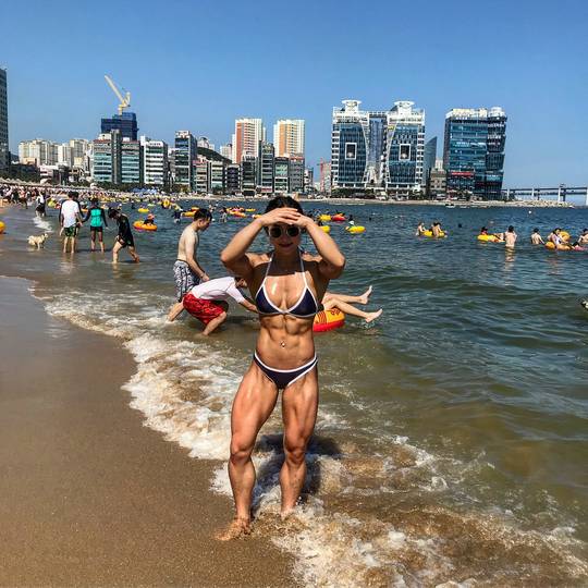 Ripped in black bikini . dajeong_ifbbpro | Scrolller