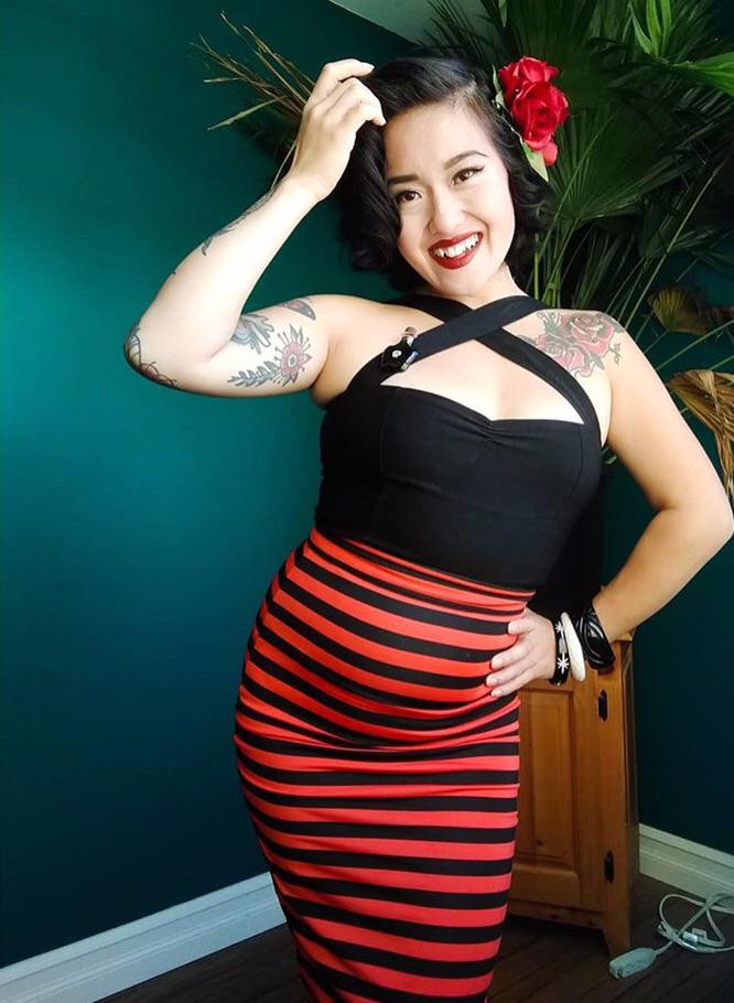 Rocking the bump | Scrolller