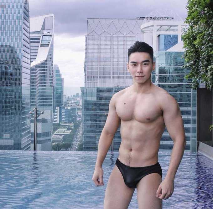 Roof Top Pool | Scrolller