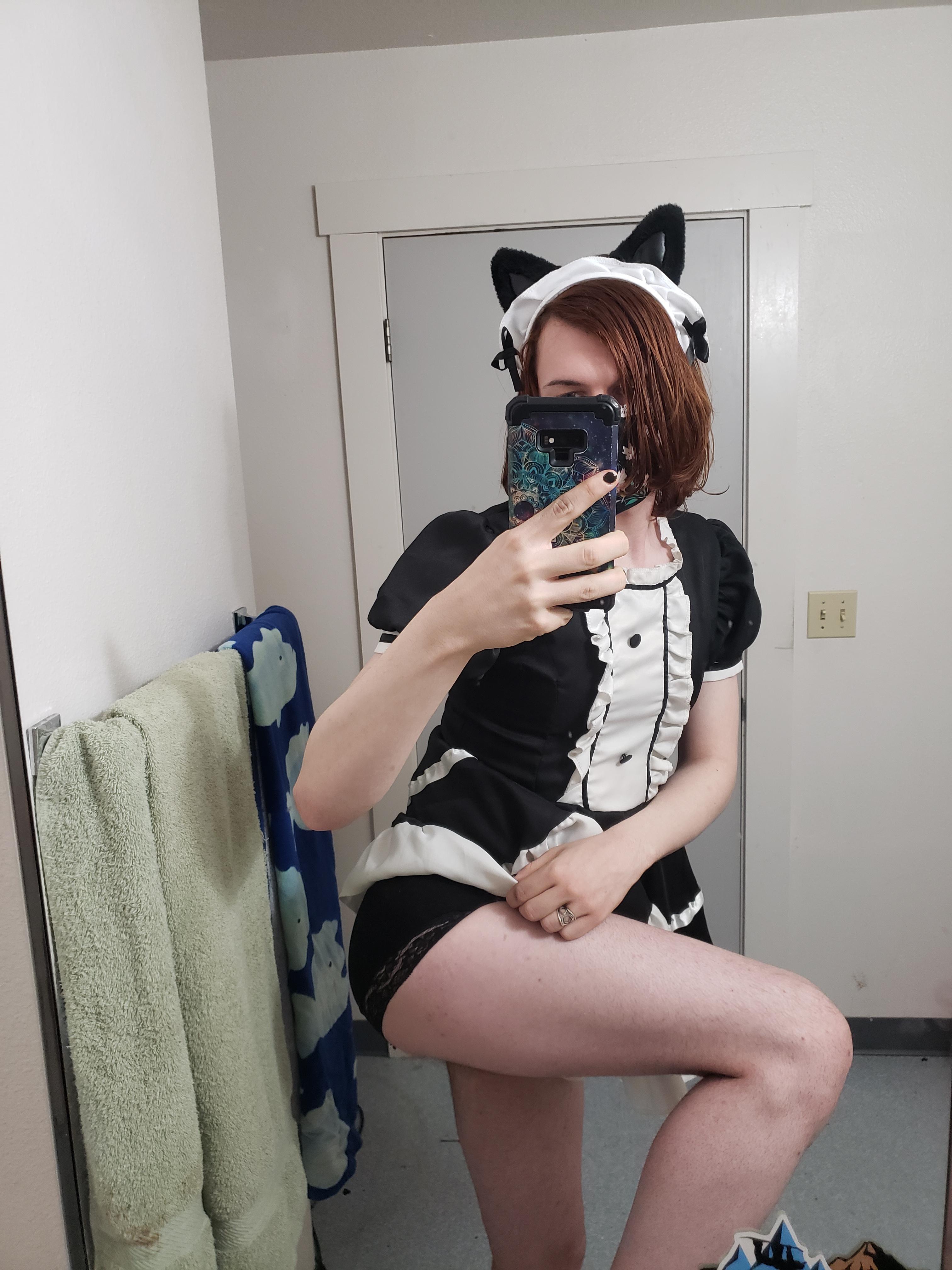 Room service! | Scrolller