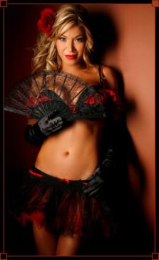 Rosa Mendes | Scrolller