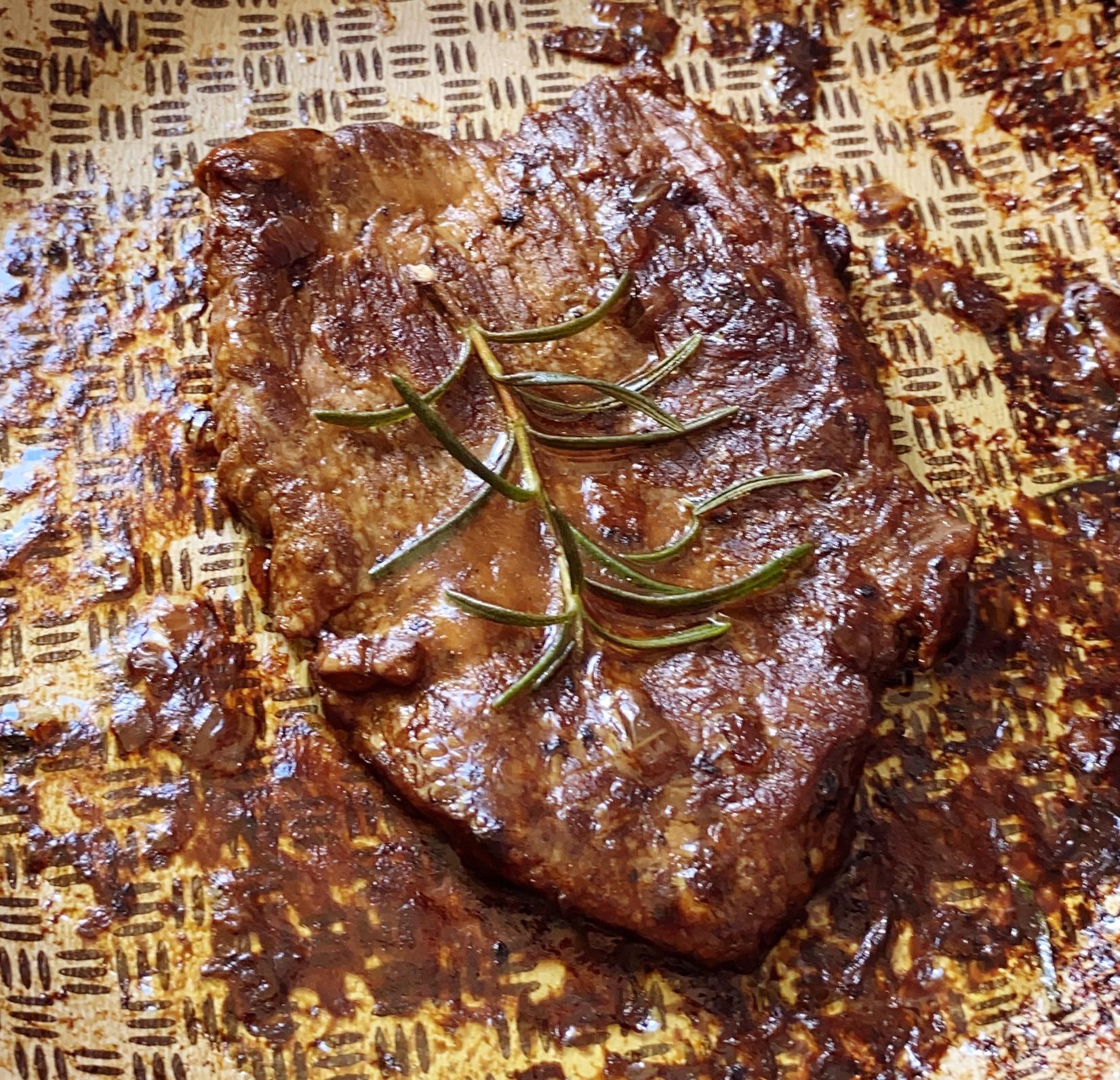 Rosemary beef | Scrolller