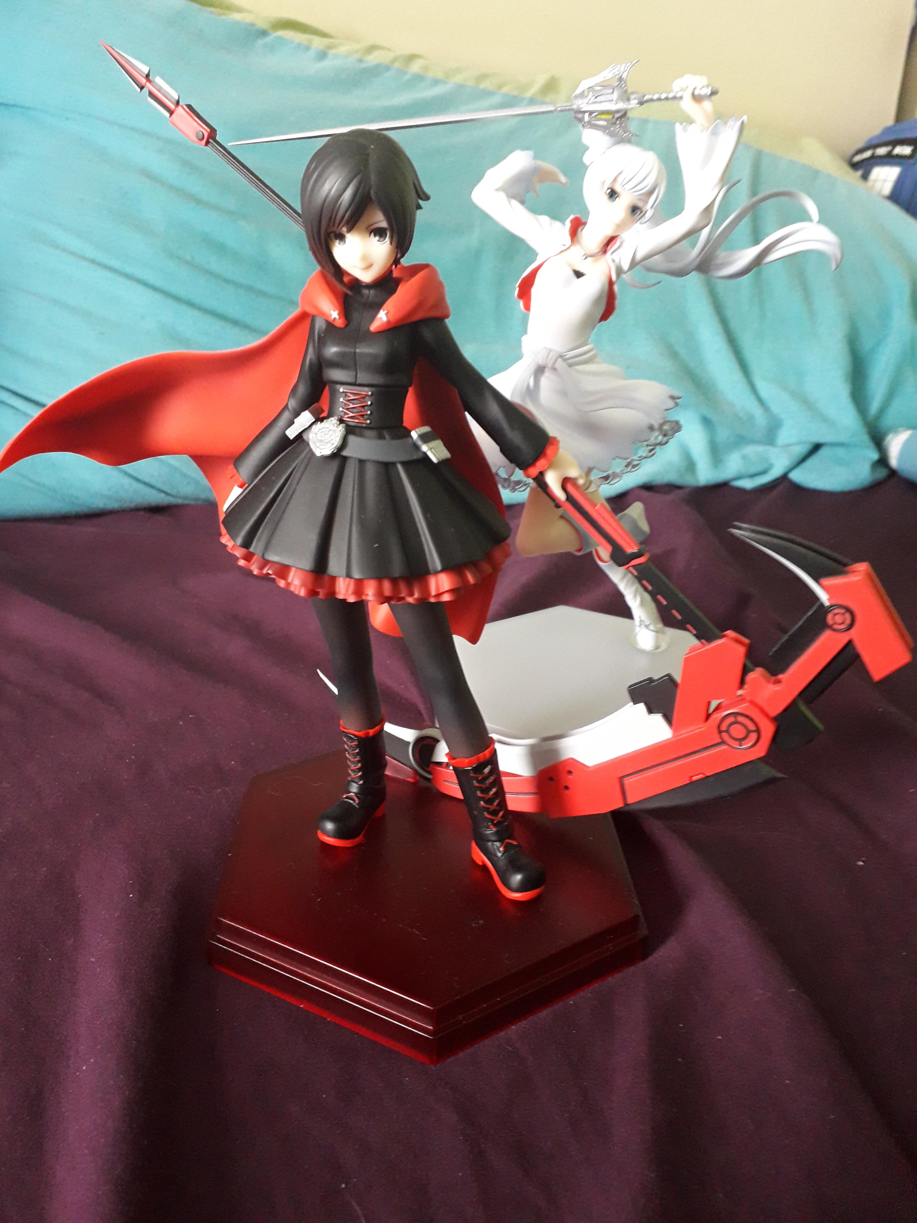 Ruby and Weiss together again from pop up parade | Scrolller
