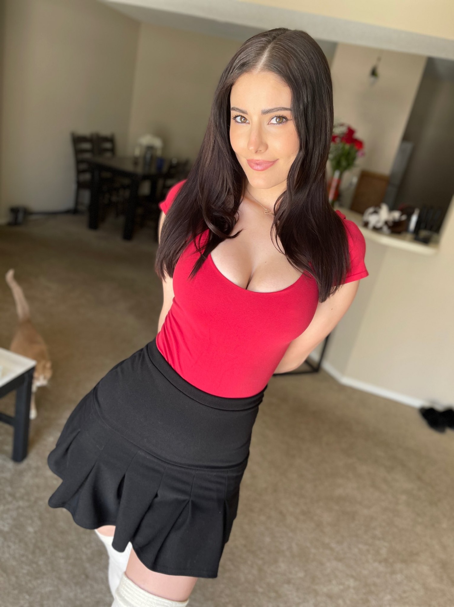 Erin Olash | Scrolller