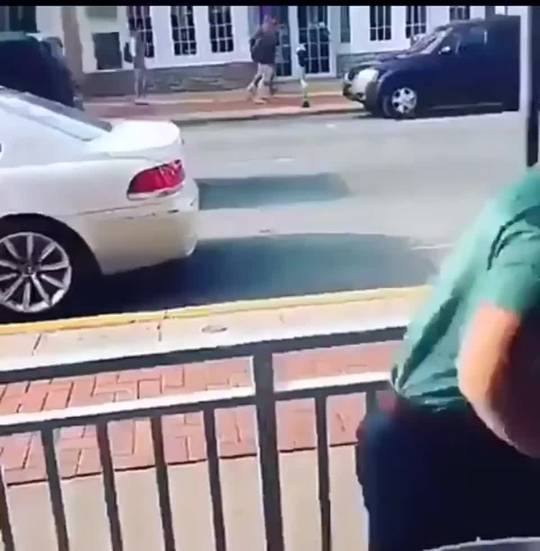 Ruining an expensive meal | Scrolller