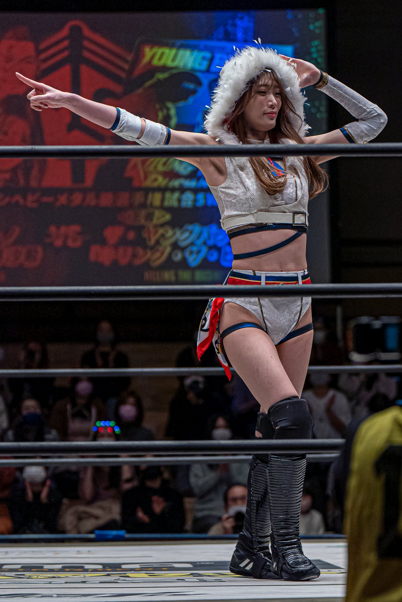 Saki Akai | Scrolller