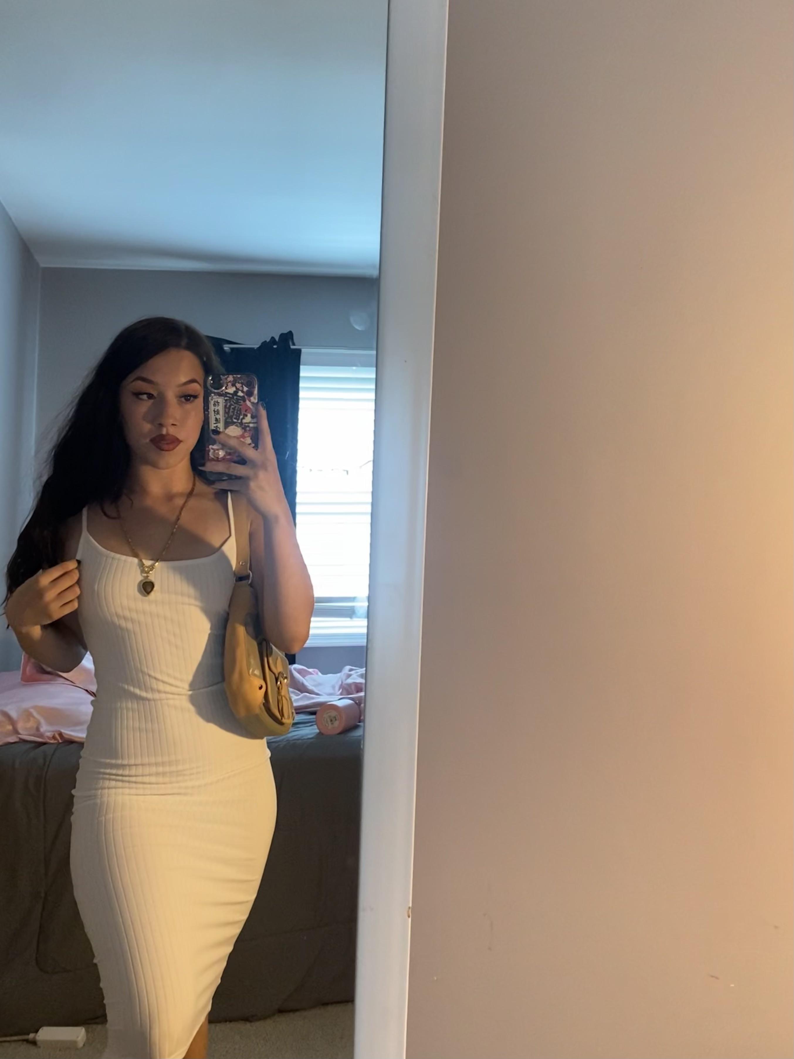 Salvadoran + Thai | Scrolller