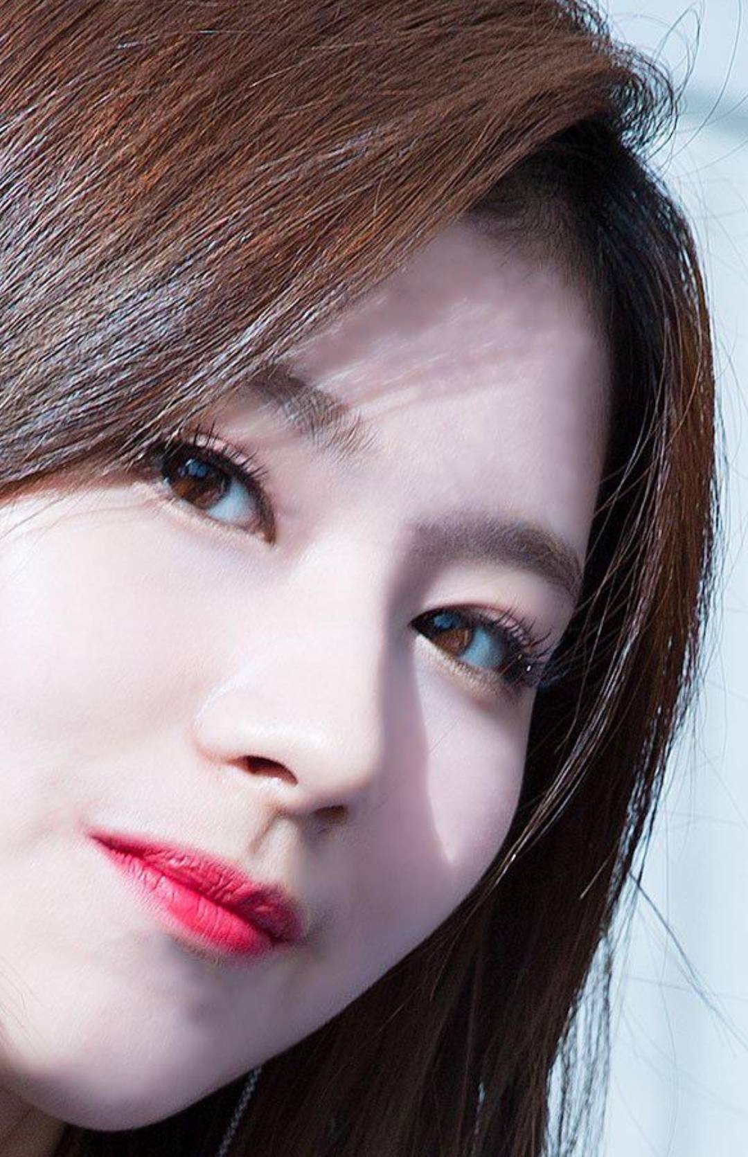 Sana - close up | Scrolller