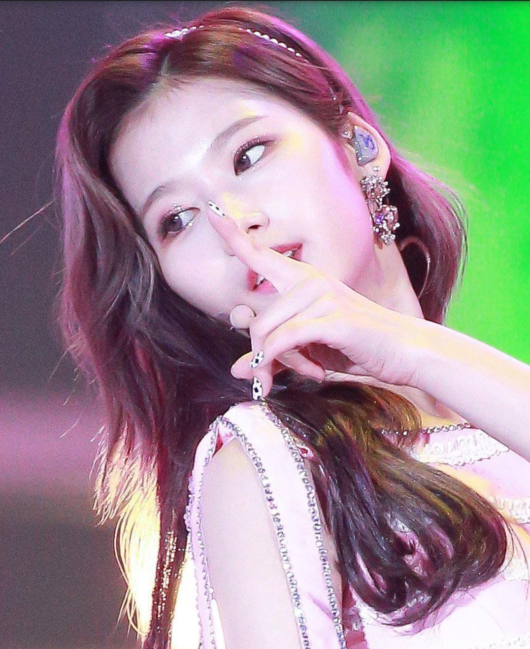 Sana - headband, pink dress, close up | Scrolller