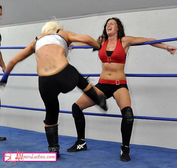 Santana kicked in the box by Angelina Love | Scrolller