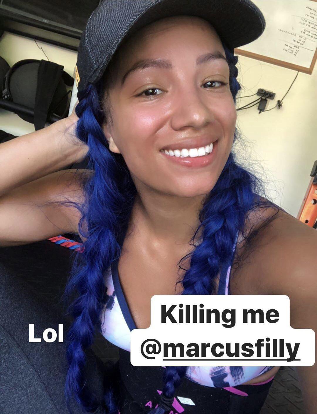 Sasha Banks looks good without makeup | Scrolller