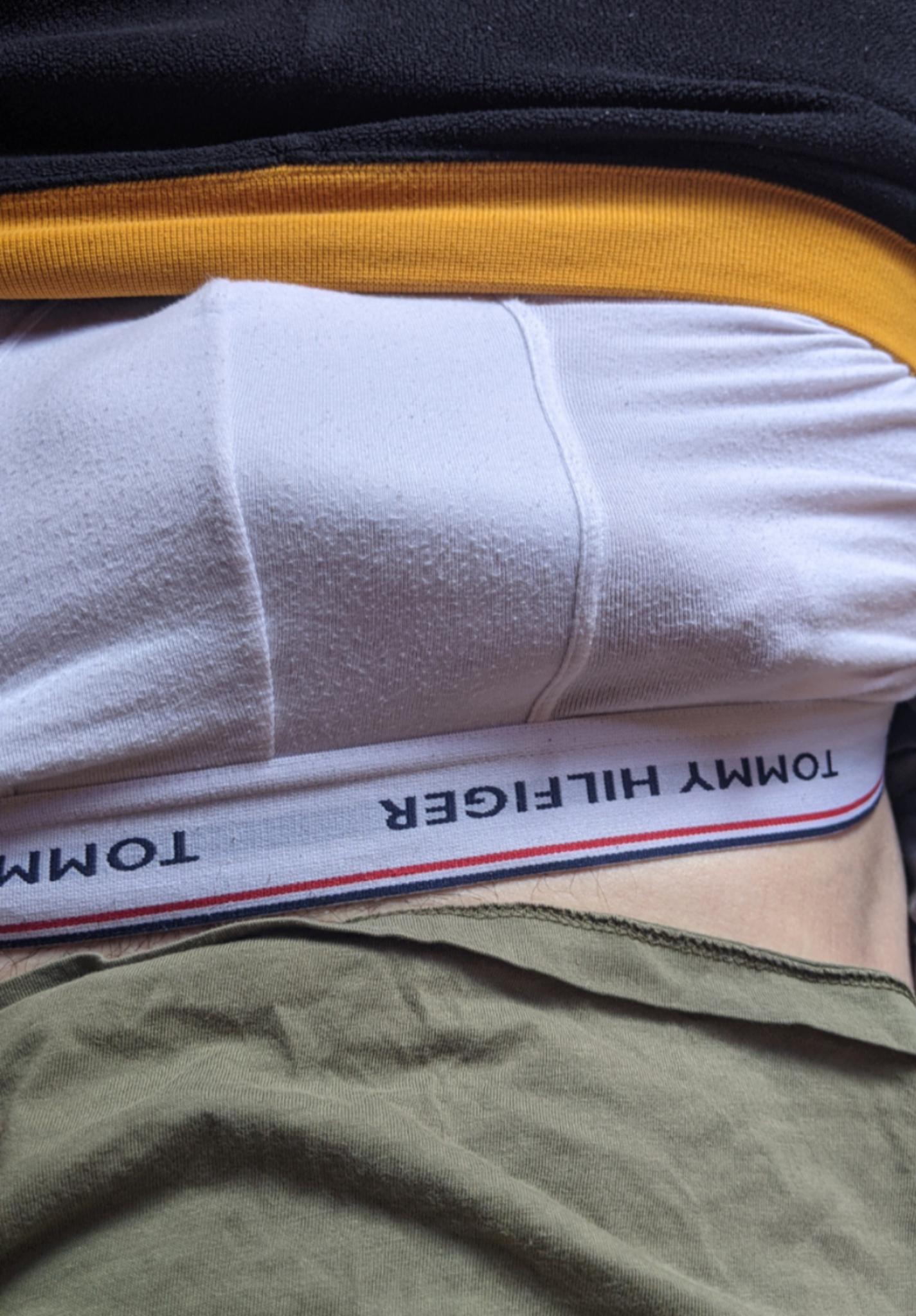 Saturday is for loungin' | Scrolller