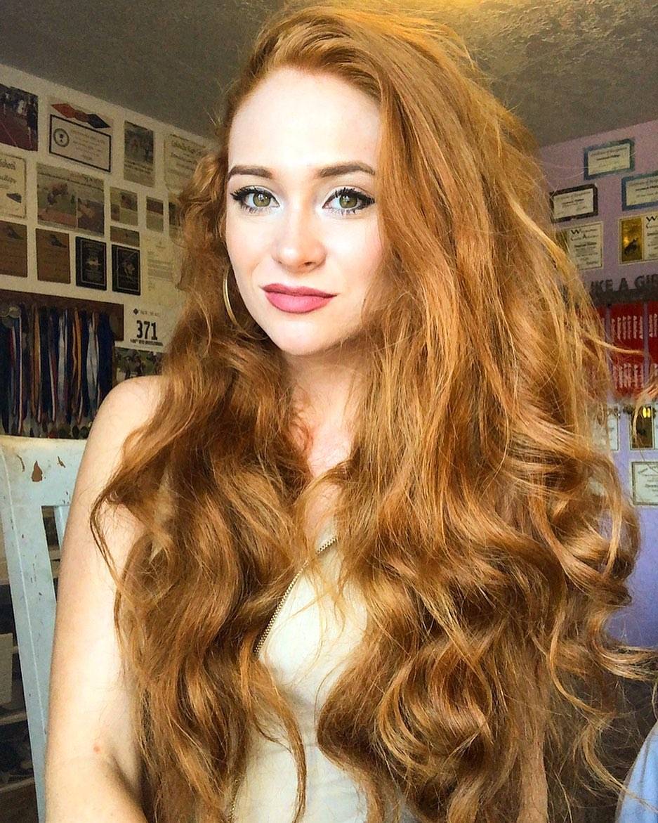 Savannah (@savtheredhead) | Scrolller