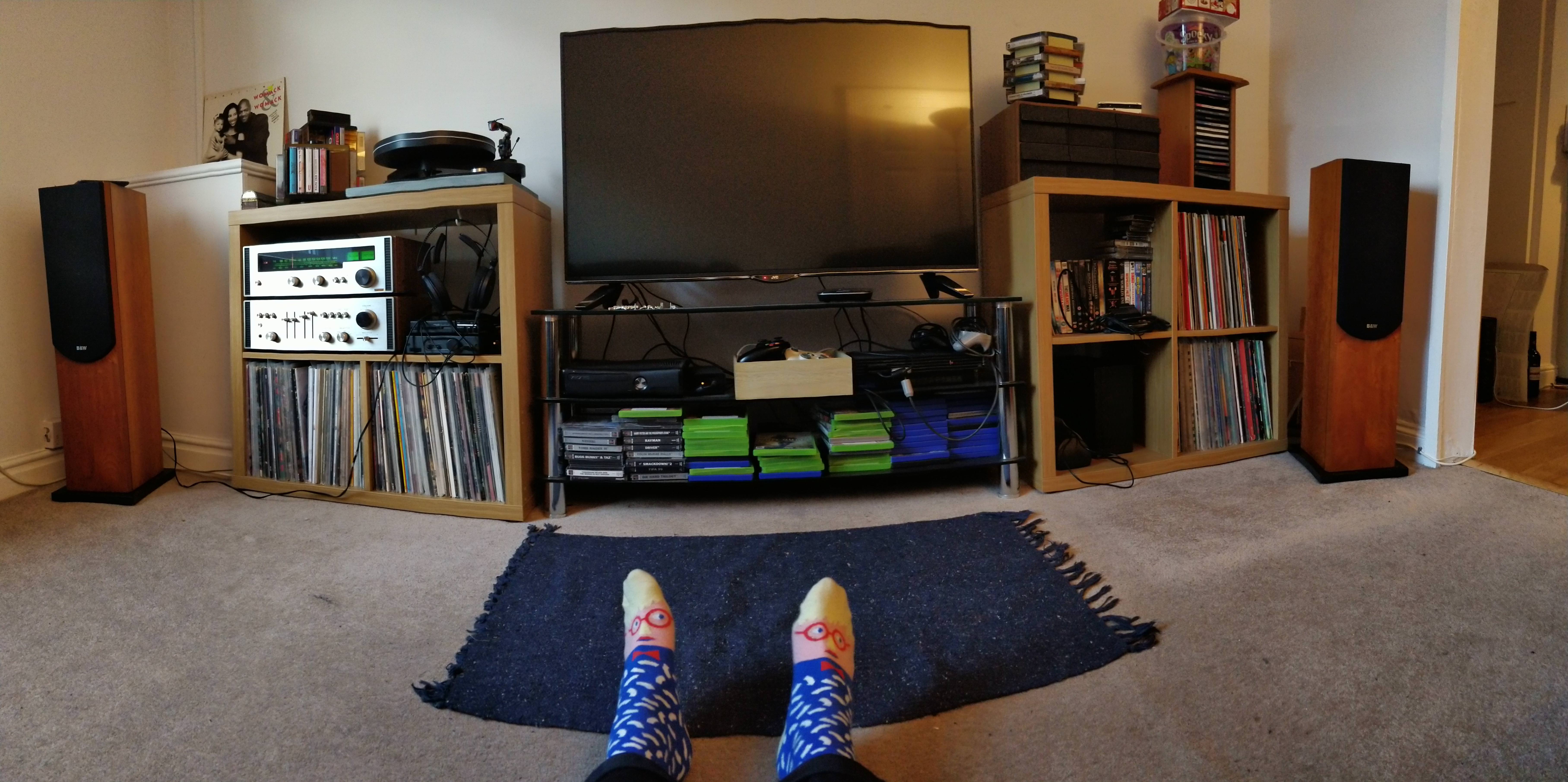 Say hello to my David Sock-neys, and my listening space | Scrolller