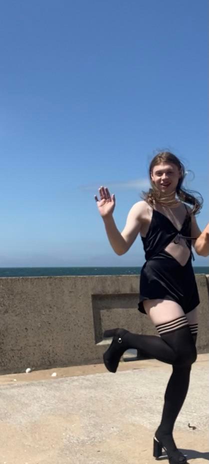 Feeling a little bit scandalous 🥺 | Scrolller