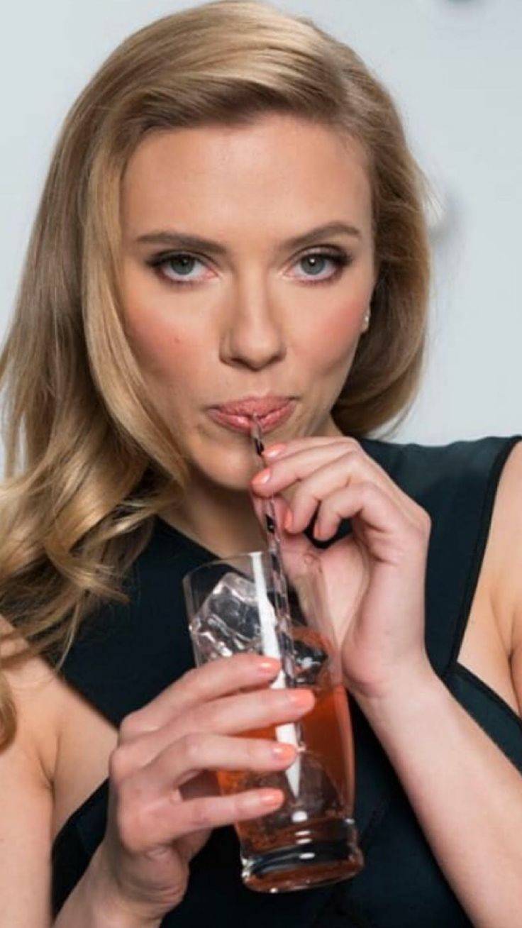 Scarlett | Scrolller