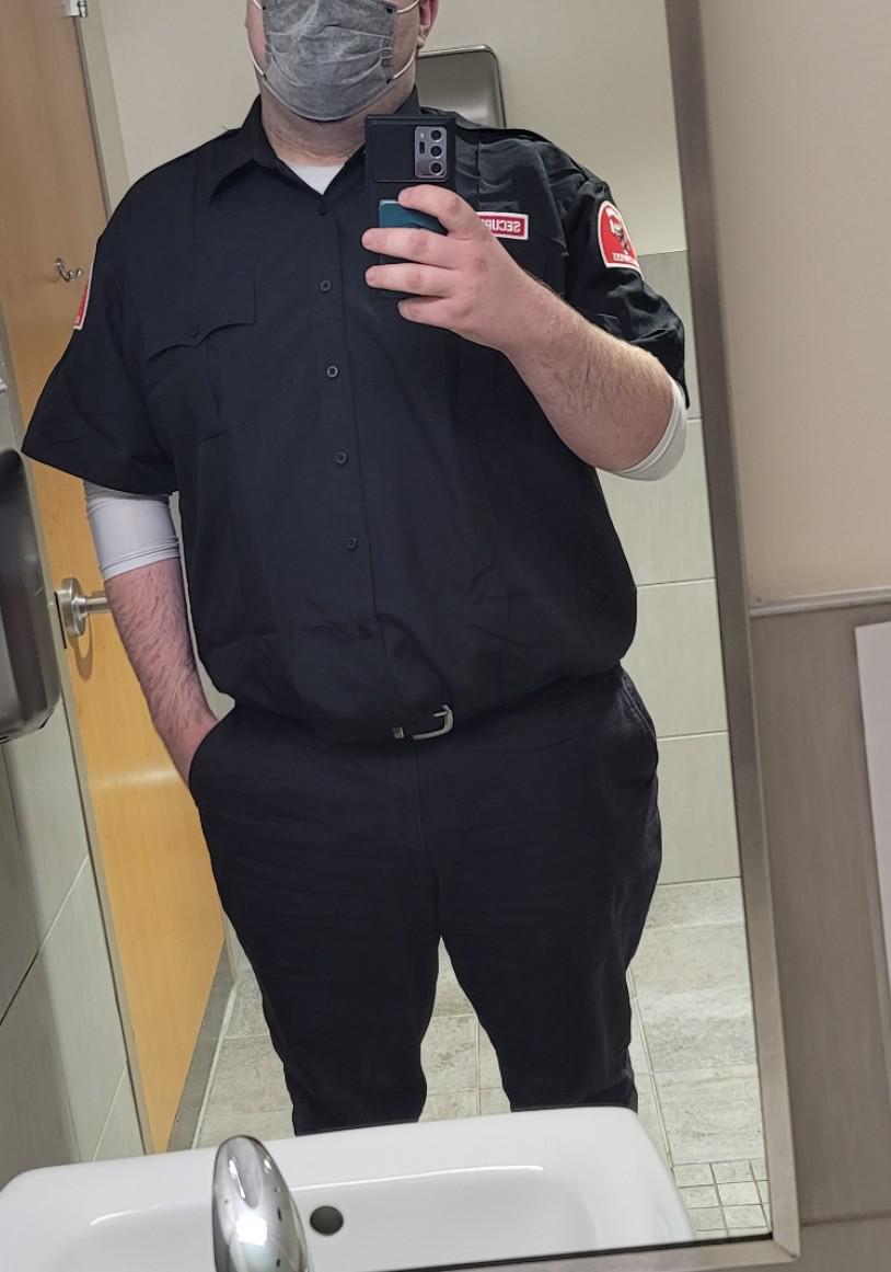 Daddy with no kids, security guard, "accountant" | Scrolller